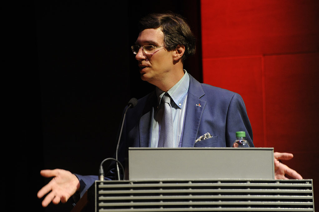 Art History Professor Darius Spieth Presents Research at Louvre ...